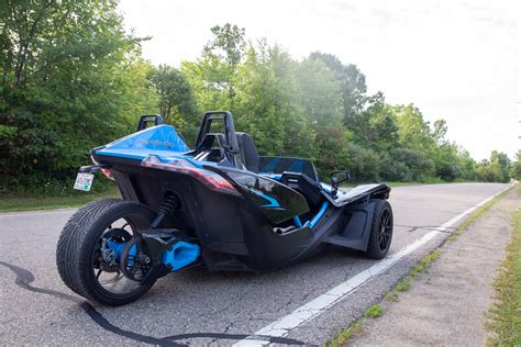 The Polaris Slingshot R Is A 3 Wheel Pocket Rocket Begging For