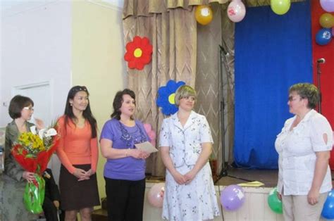 Стихи на выпускной в 4 классе учителю родителям детям первой учительнице Детские короткие