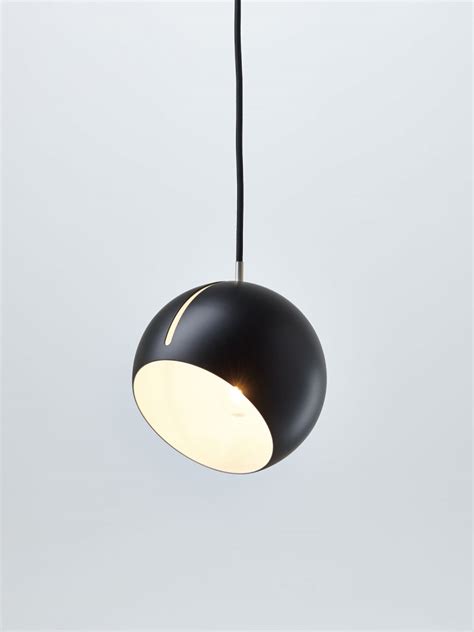 TILT GLOBE - Lampen Leuchten Designerleuchten Berlin Design Licht
