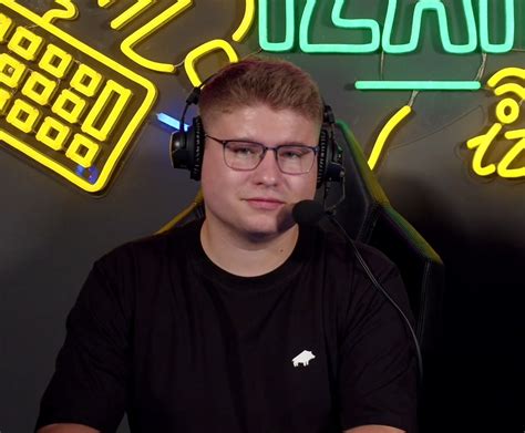 Dominik Domek Nowakowski