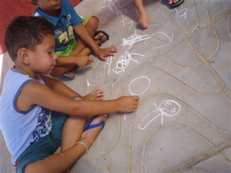 Escola Municipal de Educação Infantil Tio Moisés Atividades