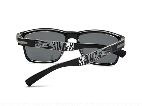 Fashion Polarized Sunglasses Men Women Driving Coating Points Red Frame