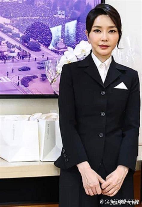 韩国第一夫人金建希：50岁风采依旧 搜狐大视野 搜狐新闻