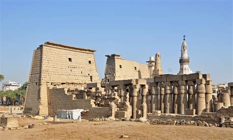 Fileluxor Temple R04 Wikimedia Commons