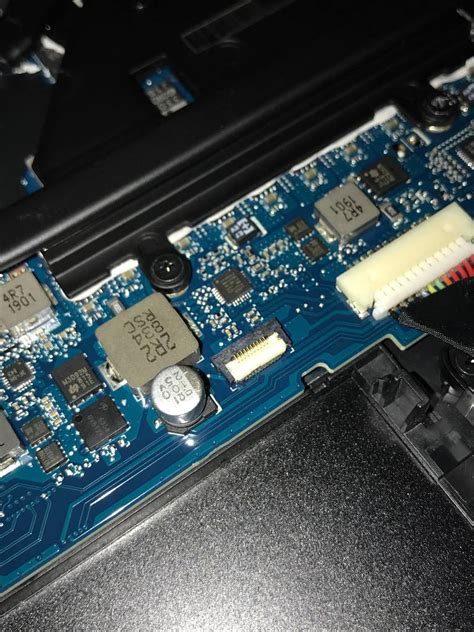 SATA Connector Laptop Motherboard Storage Devices Linus Tech Tips