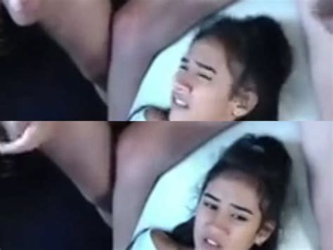 Please Help In Naming Her Gangbang And She S Wearing A Top With The Nike Air Logo Nicole