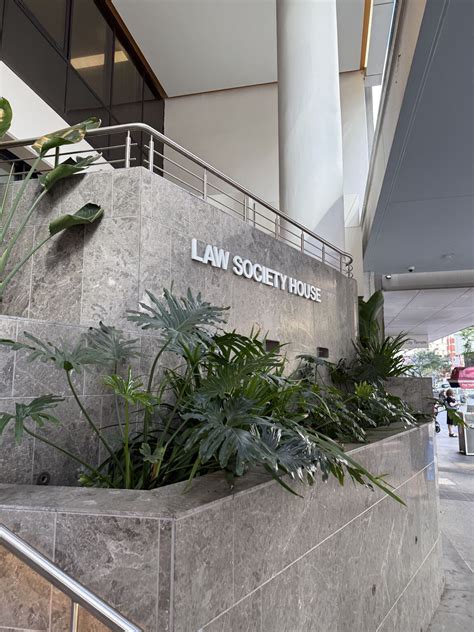 Accompanying Hon Justice Kerri Mellifont President Qcat Who Presented