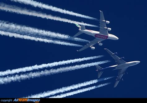 Airbus A380 Vs Boeing 747 8