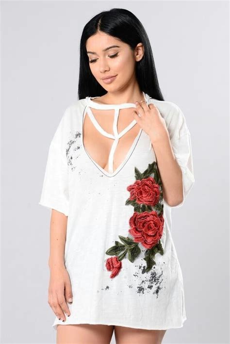 Pin Von Arian Singh Auf Fashion Nova Atemberaubende Frauen Frau