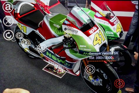 Ar技術進入motogp賽場，aprilia發表實境頭盔 Supermoto8