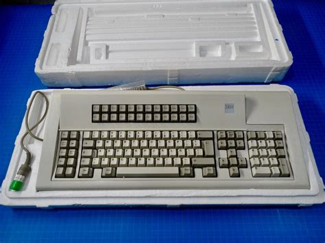1995 Ibm Model M122 Battleship 1389198 11 15 95 With Apl Keyset With Original Styrofoam Ibm