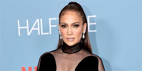 Jennifer Lopez Just Wore A Micro Corset With A Mega Low Rise Skirt