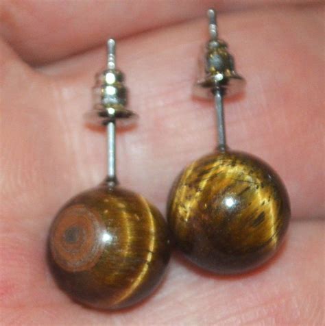 Ohrringe E 48 Kugel Tigerauge 10mm 1 Paar Kaufen Auf Ricardo