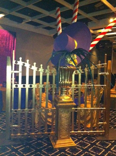 Willy Wonka Gates