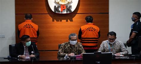 KPK Tetapkan Dua Tersangka Baru Pengembangan Perkara Dugaan Suap Muara