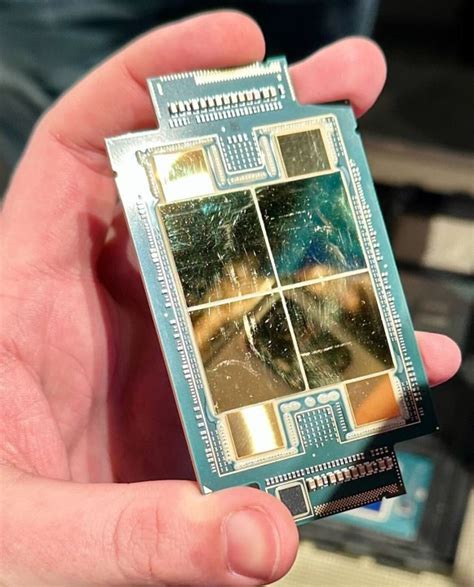 Intel Sapphire Rapids Is Finally Here