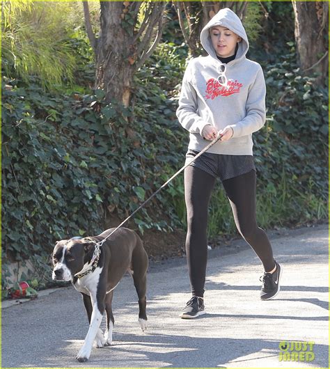 Miley Cyrus Says Masturbating Keeps The Haters Away Photo 3281274