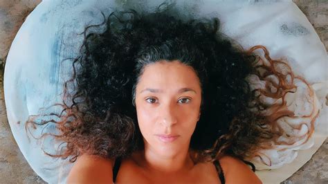 שָׁל מֵצָרַי מֵעֲלָיי אפרת גורן Youtube