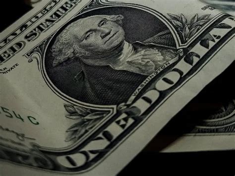 Mercados El Dólar Se Desploma Y A Trump Podría Convenirle ¿por Qué