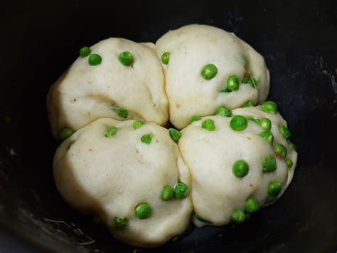밥솥 완두콩 빵
