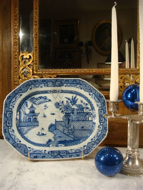 Proantic Plat En Porcelaine De Chine Epoque XVIII ème Siècle
