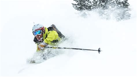 Unterschätzte Gefahr Ersticken im Tiefschnee DocFinder Wissensmagazin