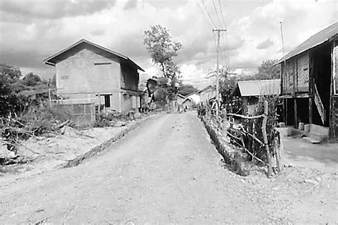 ကျေးရွာတွင်းလမ်းအား မြေသားတင်ဂျင်းကျောက်ခင်းခြင်းလုပ်ငန်းနှင့် ရေမြောင
