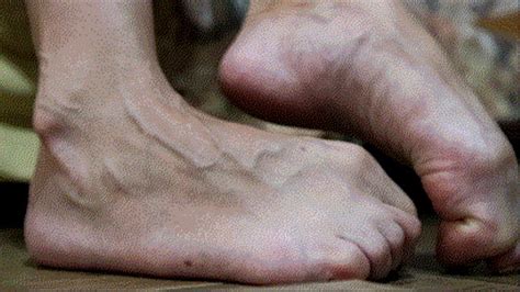 Toe Curling Toe Wiggling Wmv Story Of Great And Sexy Brunette
