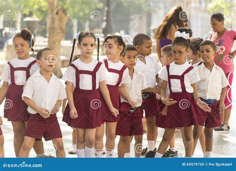 Havanna School Girls Telegraph