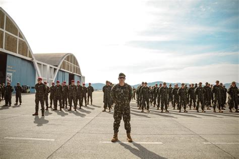 Core 22 Militares Do Exército Brasileiro Embarcam Para Os Estados