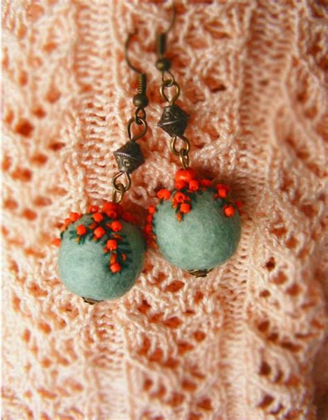 Что можно сделать из шерсти валяние из шерсти для начинающих с пошаговым фото