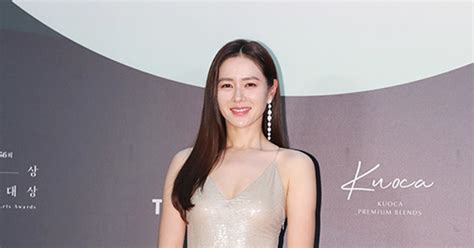 Td포토 손예진 터질듯한 볼륨감 백상예술대상