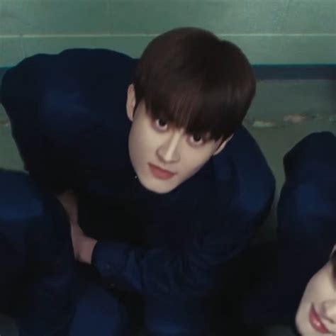 [잡담] 마크 인스티즈 Instiz 연예 카테고리