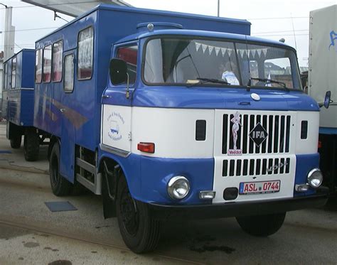 W50