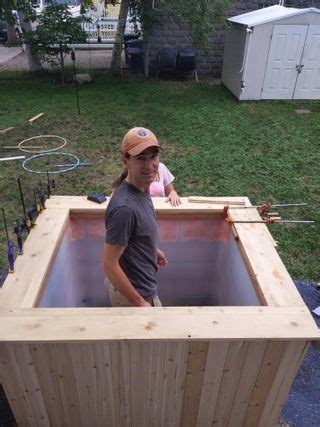 Two Person Cedar Hot Tub From An Ibc Tote Cedar Hot Tub Hot Tub Hot Tub Outdoor