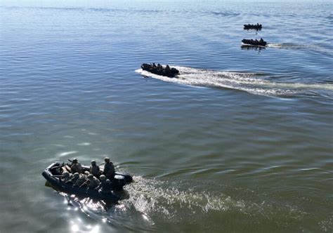 Ziua 932 Avion rusesc doborât în Marea Neagră navă cu cereale