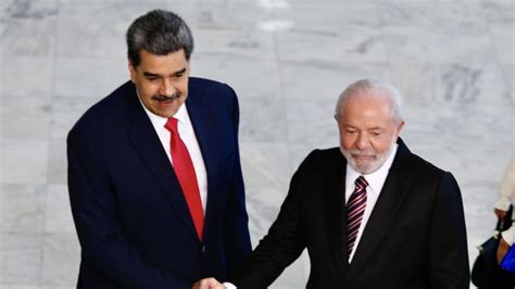 Oposição critica encontro de Lula Maduro Ditador