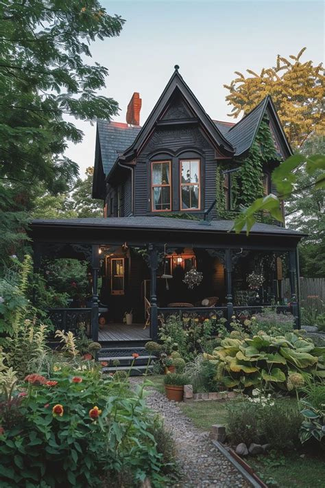 40 Dark Cottagecore Houses: Moody and Dreamy Retreats in 2024 ...