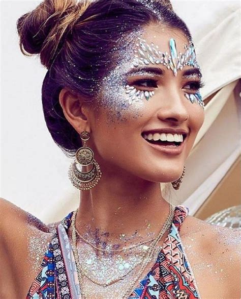 Pin By Marloes Hermelink On Festivaloutfits Festival Makeup