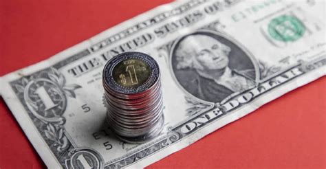 Peso Cae En Espera De Decisiones De Tasas De La Fed Y Banxico