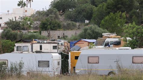 ASENTAMIENTOS ILEGALES IBIZA Santa Eulària confirma la sanción de 905