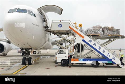 Yantai China September 18 2022 Cargo Planes For The Yantai To