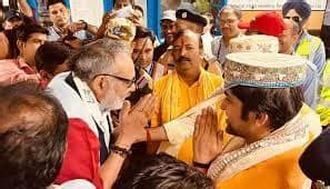 Bageshwar Dham Baba Dhirendra Shastri Reaches Darbar In Patna Zee News