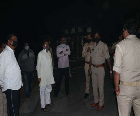 छीपी टैंक पर मस्जिद के भीतर निर्माण की सूचना पर हंगामा पुलिस पर लगाया
