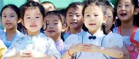 【文明实践】读书开蒙 礼润童心孩子实验幼儿园礼仪