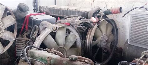 2 бр двигател Волво Fh12 Двигатели Резервни части консумативи аксесоари Труд 2 бр