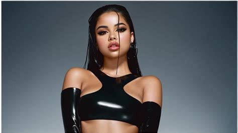 Close Up Of The Female Penis Dilated And Penetrated By An Abnormally Large And L Seaart Ai