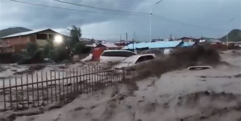 Үерт өртсөн Цагаан даваа орчимд Онцгой байдлын аврагчид ажиллаж байна