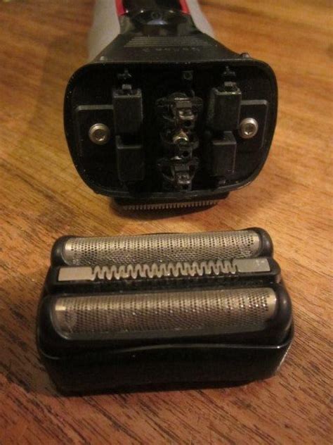 BRAUN 320S-4 - aparat za brijanje - Kupindo.com (45493817)