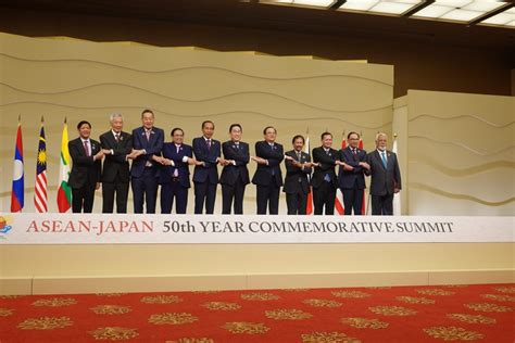 Tripartite Collaboration Boosting Relations In East Asia Fusion Chat